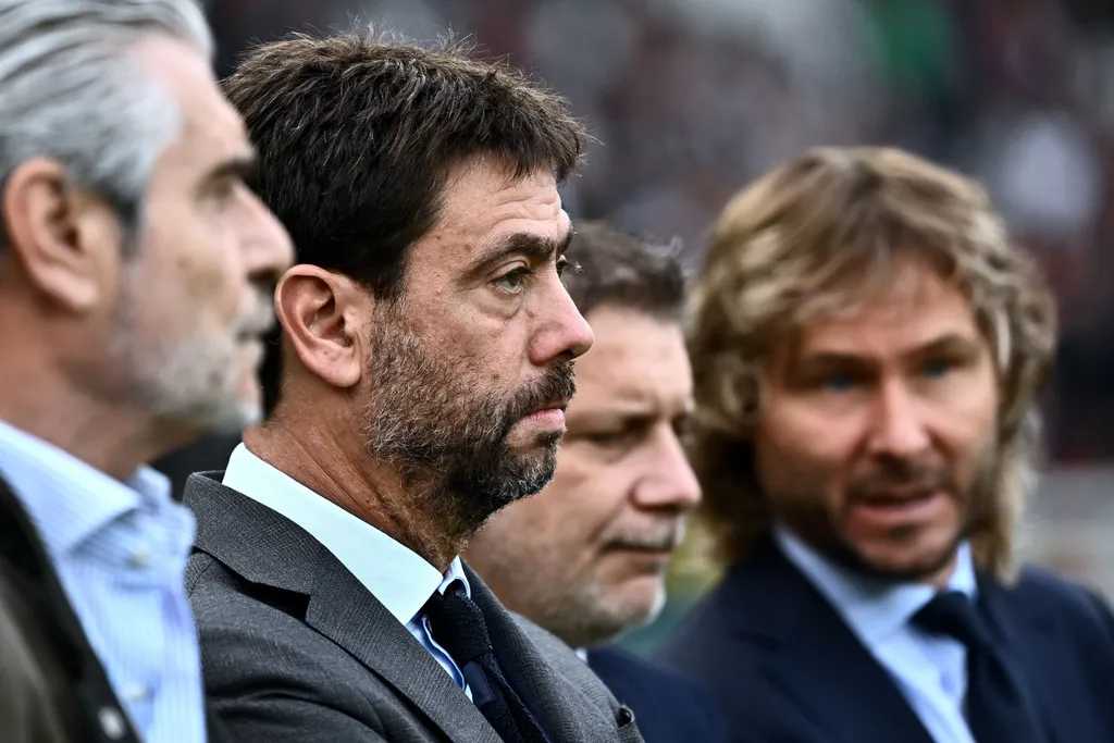 Terremoto Juventus: si dimette il cda. Lascia Andrea Agnelli, Gianluca ...
